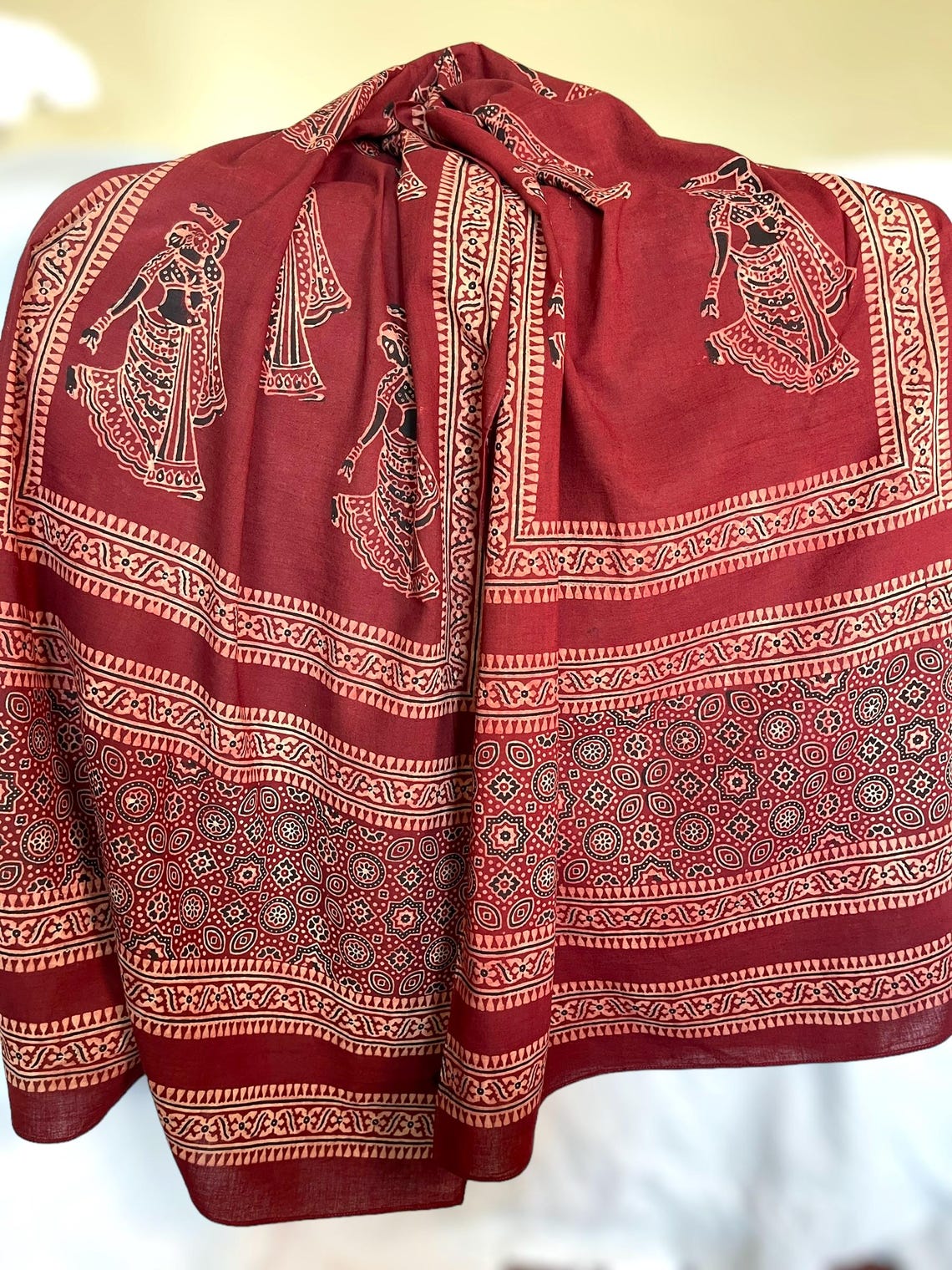 Gujarati Dupatta Eco Friendly Sindhi Ajrak Scarf, Resist Dyed Indian ...