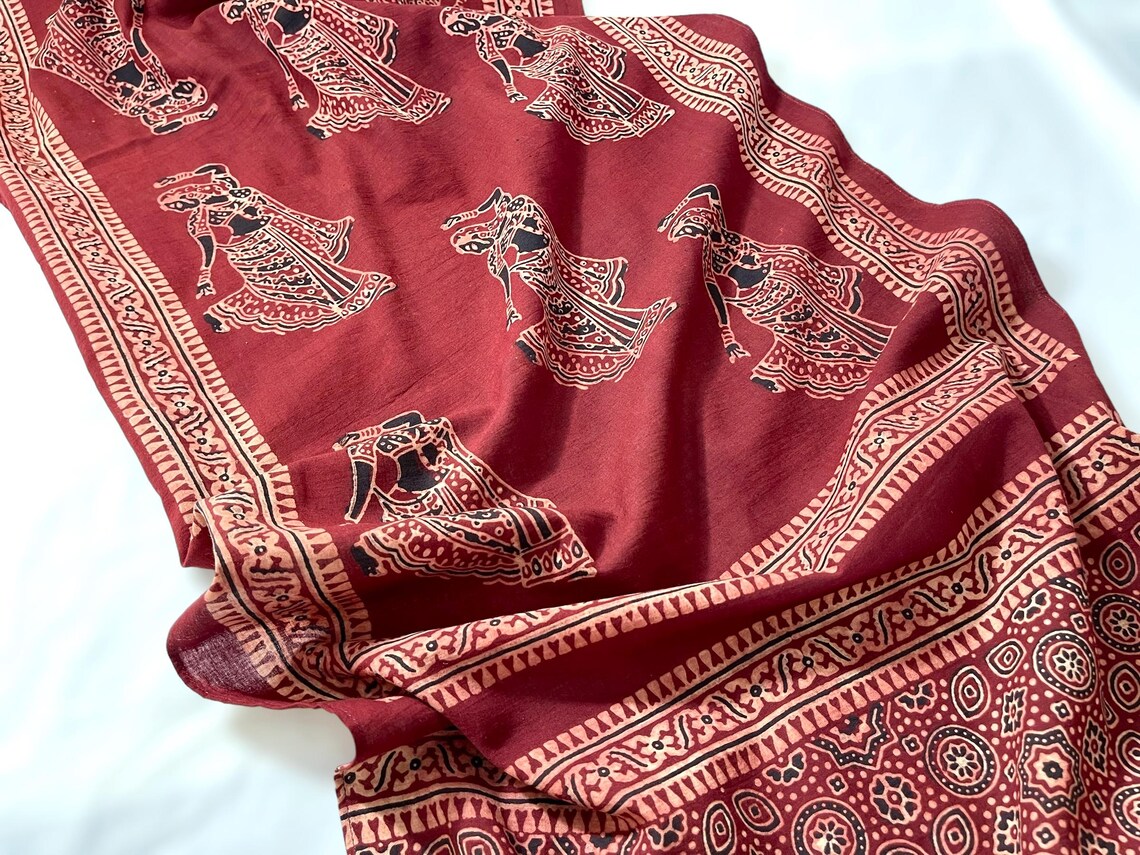 Gujarati Dupatta Eco Friendly Sindhi Ajrak Scarf, Resist Dyed Indian ...