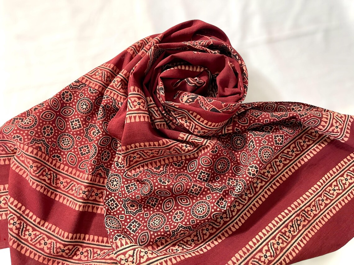 Gujarati Dupatta Eco Friendly Sindhi Ajrak Scarf, Resist Dyed Indian ...