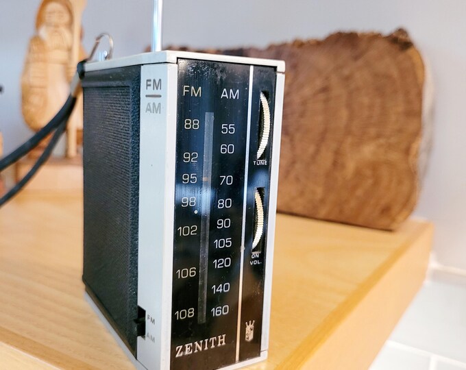 Zenith Transistor Portable Radio, Model RB29Y, Black, Battery Operated ...