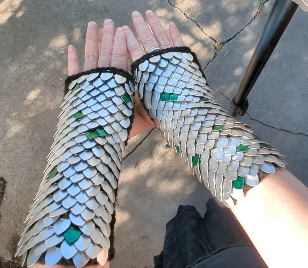 Silver Dragon Scales Gauntlets - Etsy