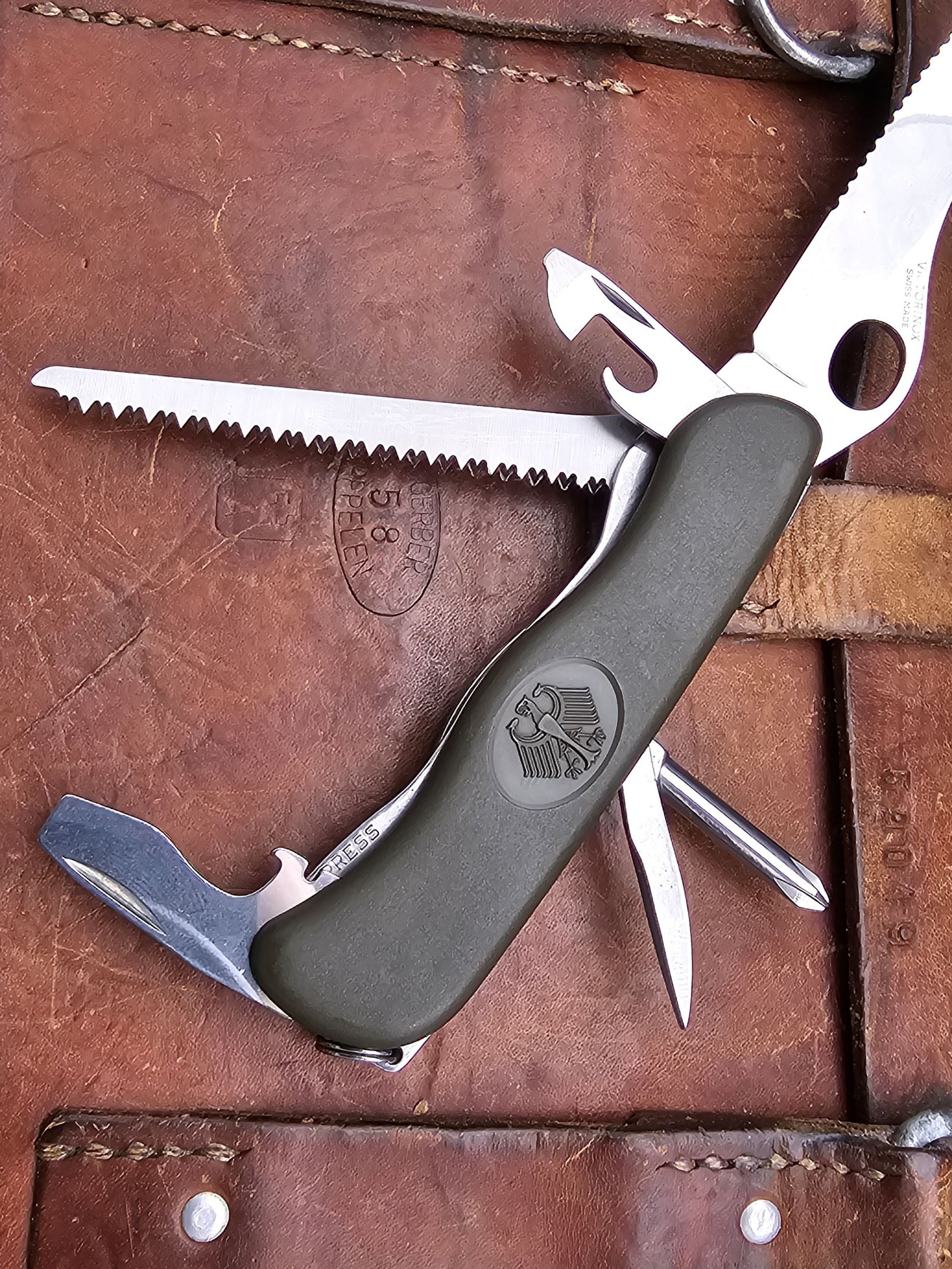 Victorinox Bundeswehr GAK 4 111 Mm German Army Issued Swiss Army Tool ...
