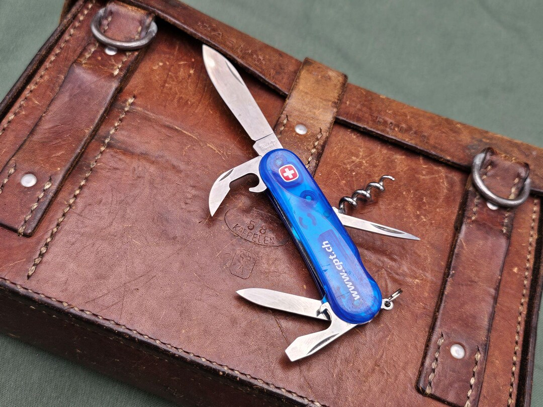 Vintage Wenger Evo 10 Blue Jelly Discontinued 85 Mm Swiss Army Tool ...