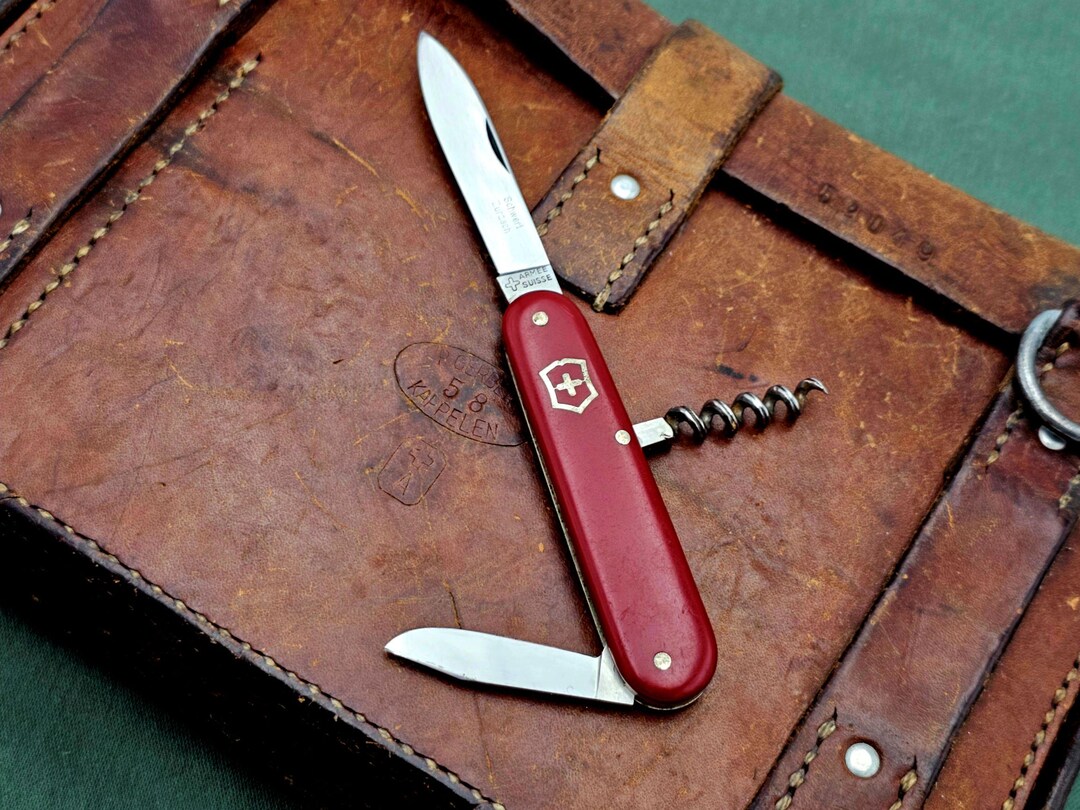 Armée Suisse Victoria Victorinox Gourmet With Exposed Rivets Vintage 84 ...