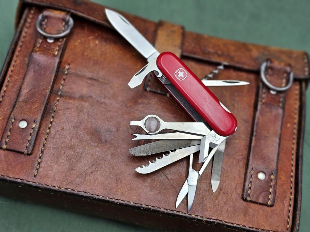 Vintage Wenger Colonel With Dogleg Can Opener Rare Retired Model 85 Mm ...