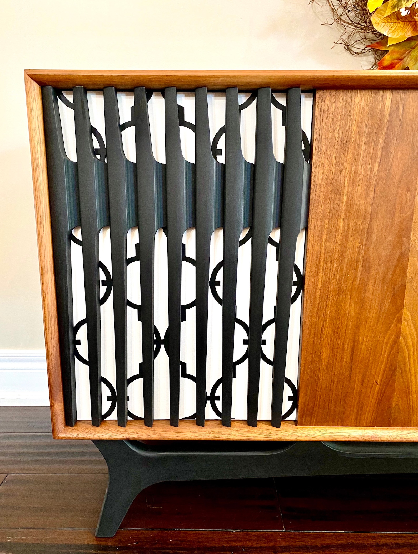 SOLD - 1950s MCM Emerson Console - Etsy