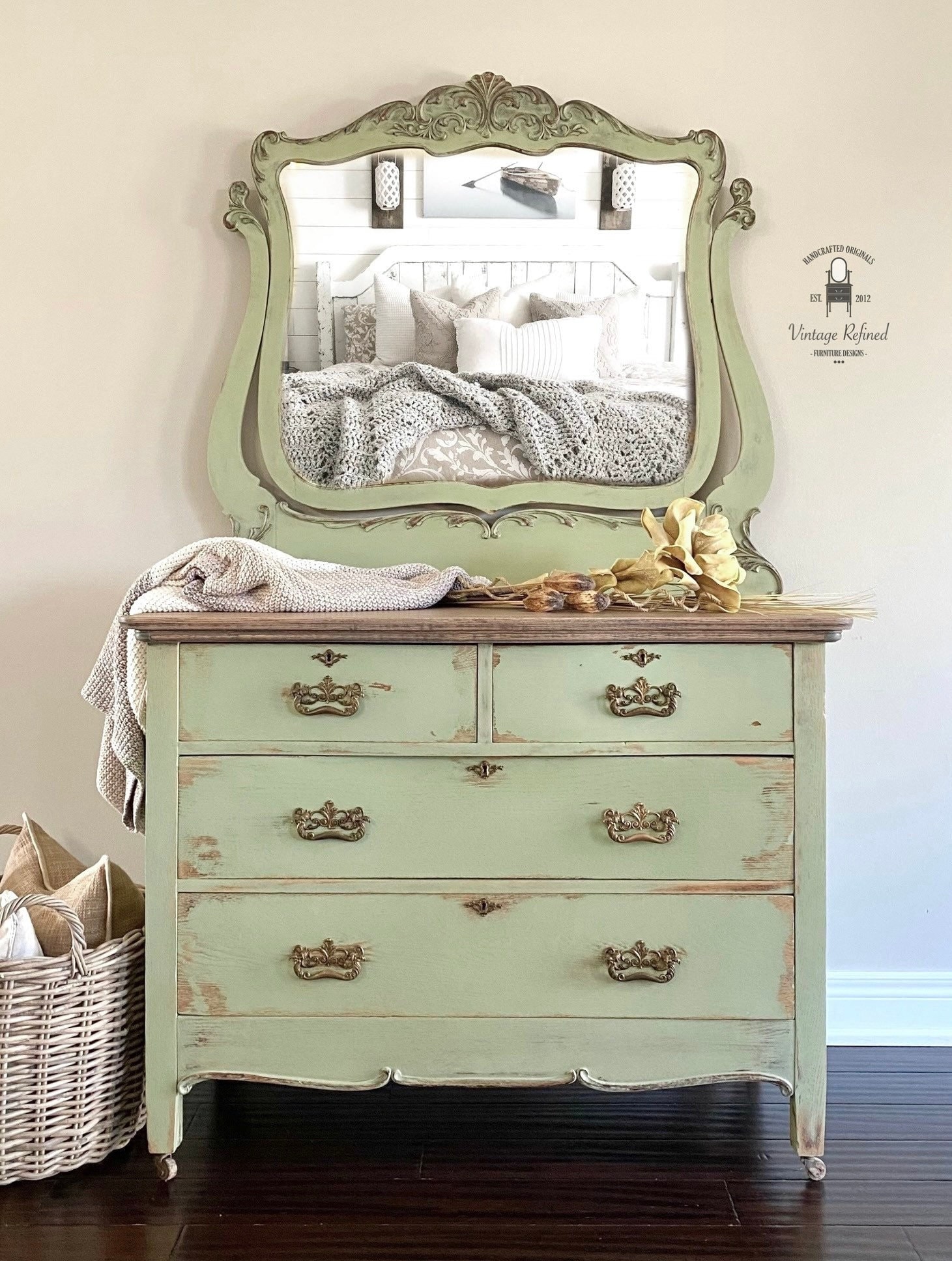 Antique Bureau