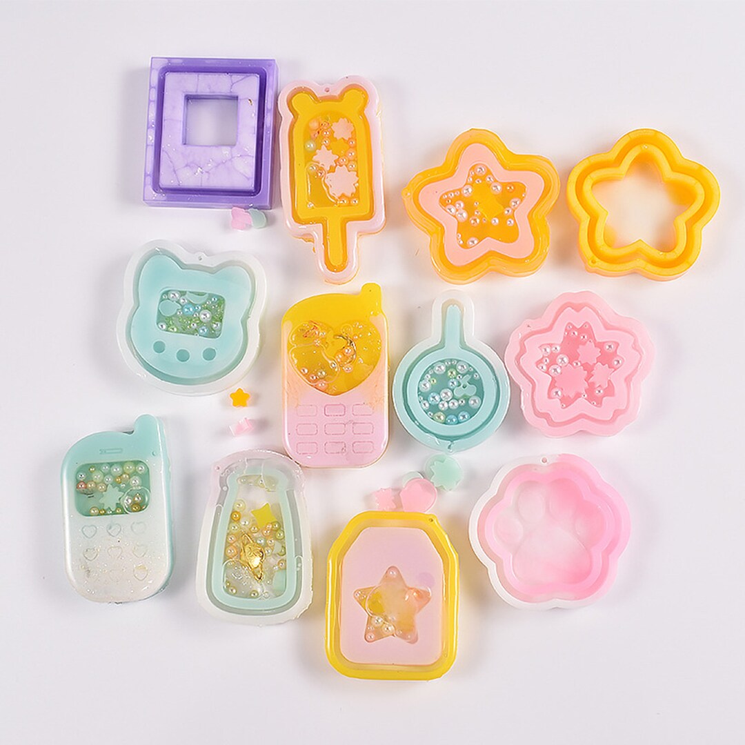 Create Cute and Shiny Resin Shaker Keychains With 5 Kawaii Style ...