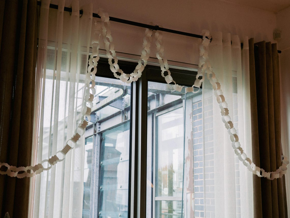 All White Paper Chain Garland, Festive Home Decor, 10 Ft Long, 3 Meters ...