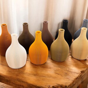 Unique Textured Vase "nyala" - Sustainable 3D Printed Wood PLA Vase for ...
