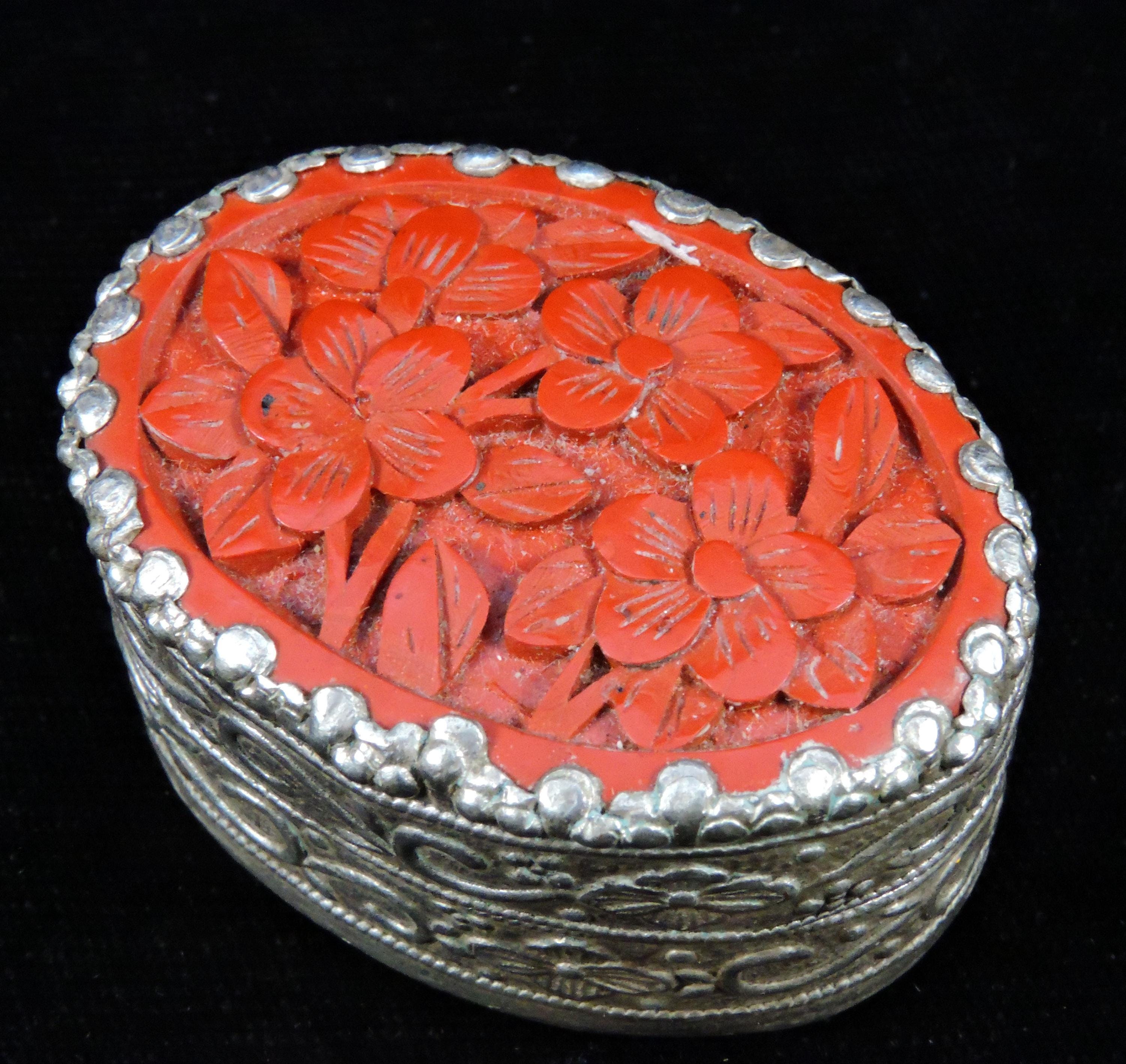 Vintage Pill Box ~ Antique Pill Box ~ Victorian Pill Box ~ Cinnabar ...