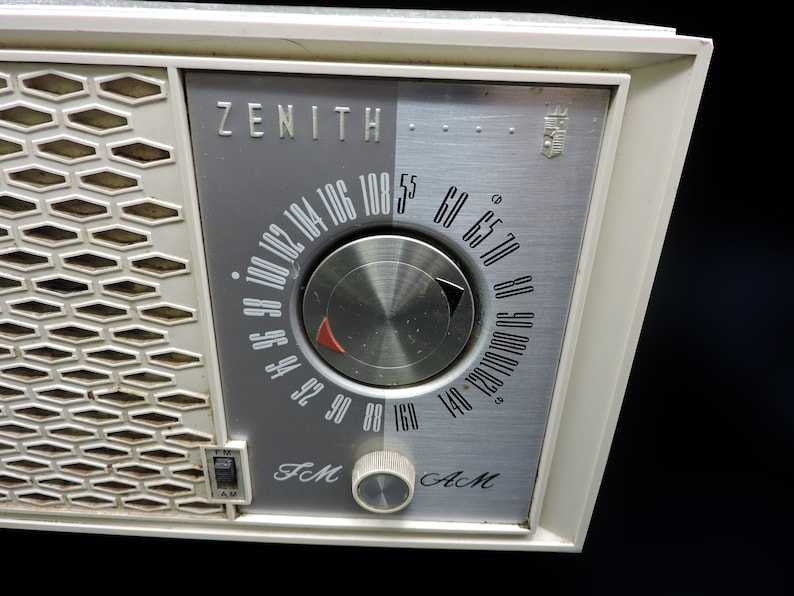 Vintage Zenith AM FM Radio ~ Vintage Zenith Tube Radio H723 ~ Vintage ...