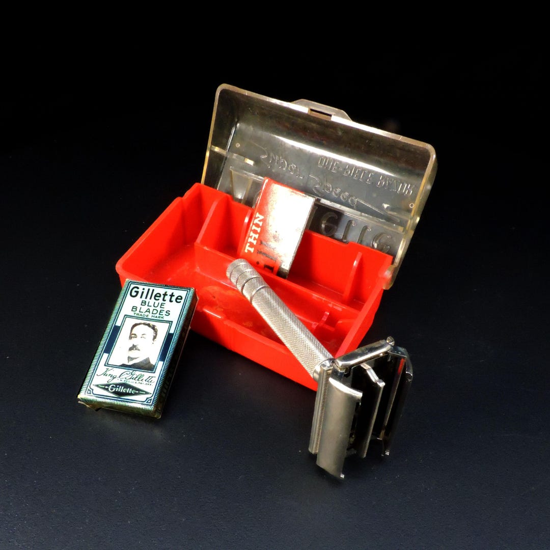 Vintage Gillette Razor With Case ~ Gillette Razor in Original Case ...