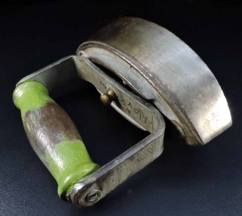 Vintage Toy Sad Iron ~ Primitive Hand Iron ~ Wood Green Handled Sad ...