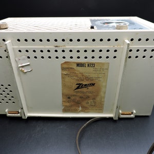 Vintage Zenith AM FM Radio ~ Vintage Zenith Tube Radio H723 ~ Vintage ...