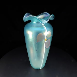 Abelman Art Glass Vase ~ Stuart Abelman Vase ~ Iridescent Moon Flowers ...