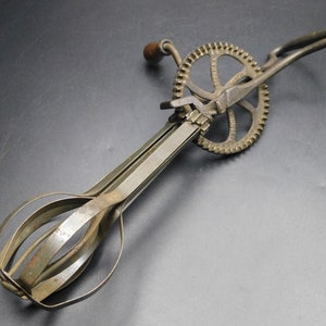 Vintage Hand Mixer ~ Antique Hand Mixer ~ Old Hand Mixer ~ Vintage Egg ...