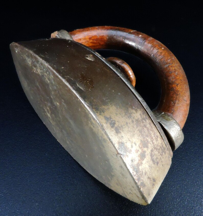 Vintage Toy Sad Iron ~ Primitive Hand Iron ~ Antique Wooden Handled Sad ...