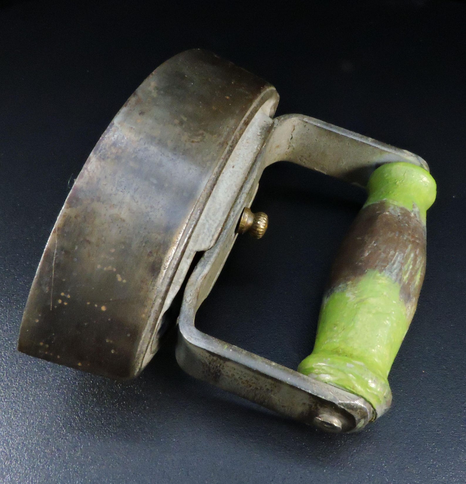 Vintage Toy Sad Iron ~ Primitive Hand Iron ~ Wood Green Handled Sad ...