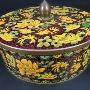 Vintage Daher Storage Tin ~ Colorful Flower Themed Biscuit or Candy Tin ...