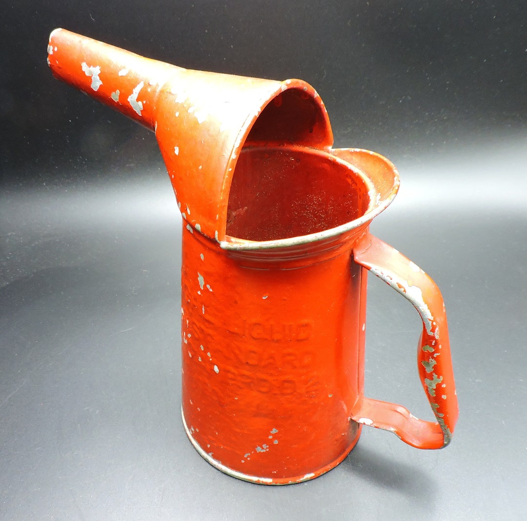 Vintage Painted Metal Oil Can ~ Red Painted Oil Can ~ Red Oil Can With ...