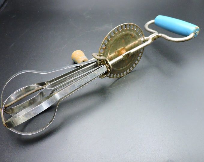 Old Wood Handled Hand Mixer Egg Beater Edlund Company, Burlington, VT ...