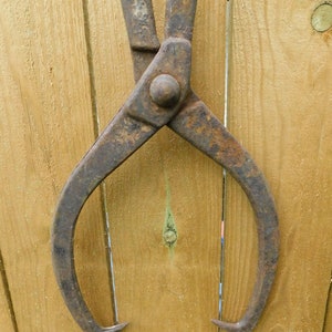 Vintage Ice/hay Tongs ~ Massive Ice House Tool ~ Ice/hay Hooks ...