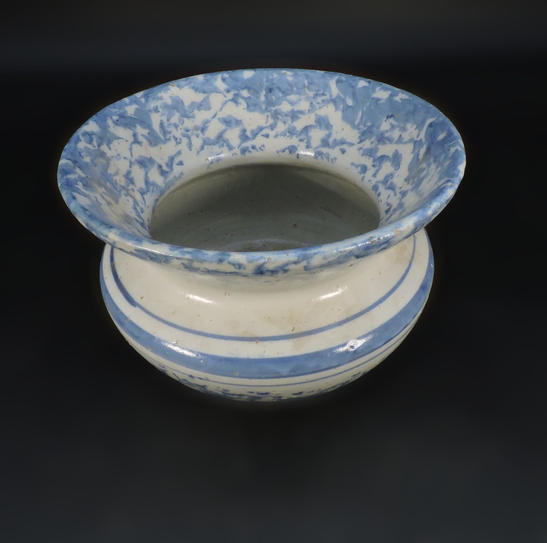 Antique Spittoon ~ Spongeware Spittoon ~ White With Blue Trim Spittoon ...