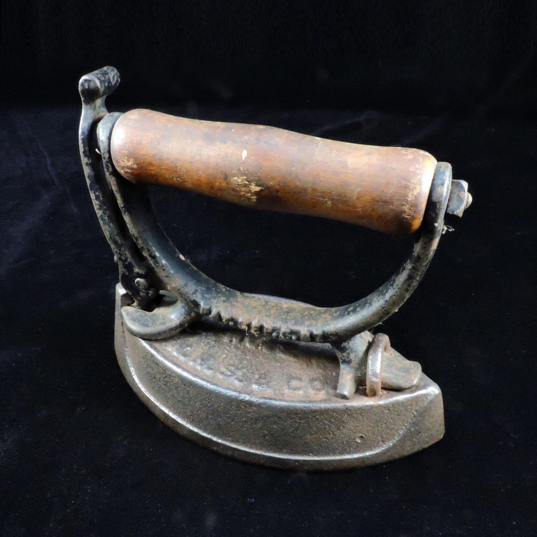 Vintage Sad Iron ~ Primitive Hand Iron ~ Wood Handled Sad Iron ...
