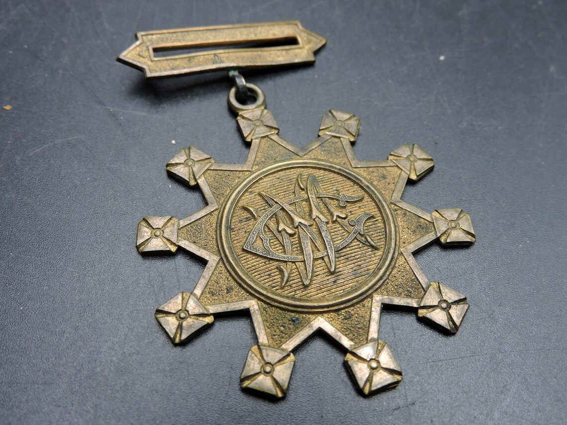 Vintage Medallion Old Brass Medallion Unique Brass Medal Etsy