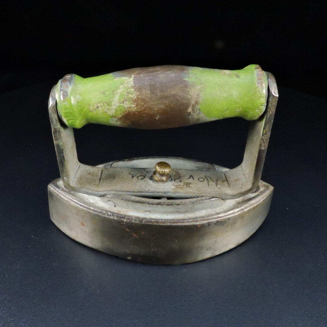 Vintage Toy Sad Iron ~ Primitive Hand Iron ~ Wood Green Handled Sad ...