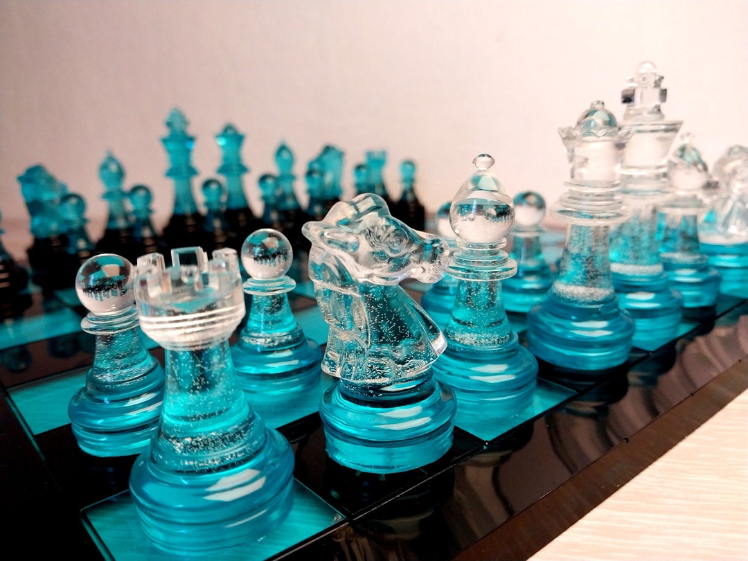 Custom Resin Chess Set Size of King 2.75 Inch 7 Cm Epoxy Resin ...