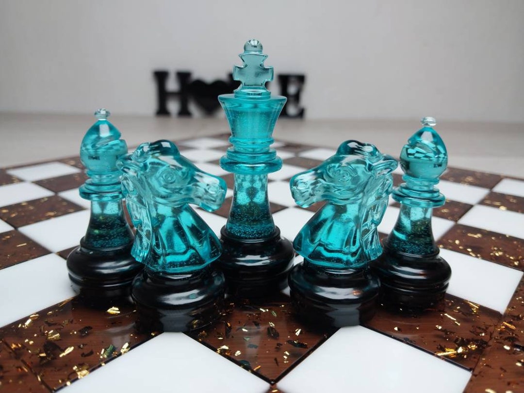 Custom Resin Chess Set Size of King 2.75 Inch 7 Cm Epoxy Resin ...