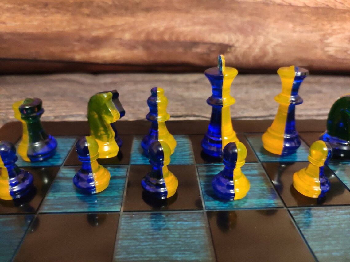 Custom chess pieces choose your own colors 45mm king | Etsy