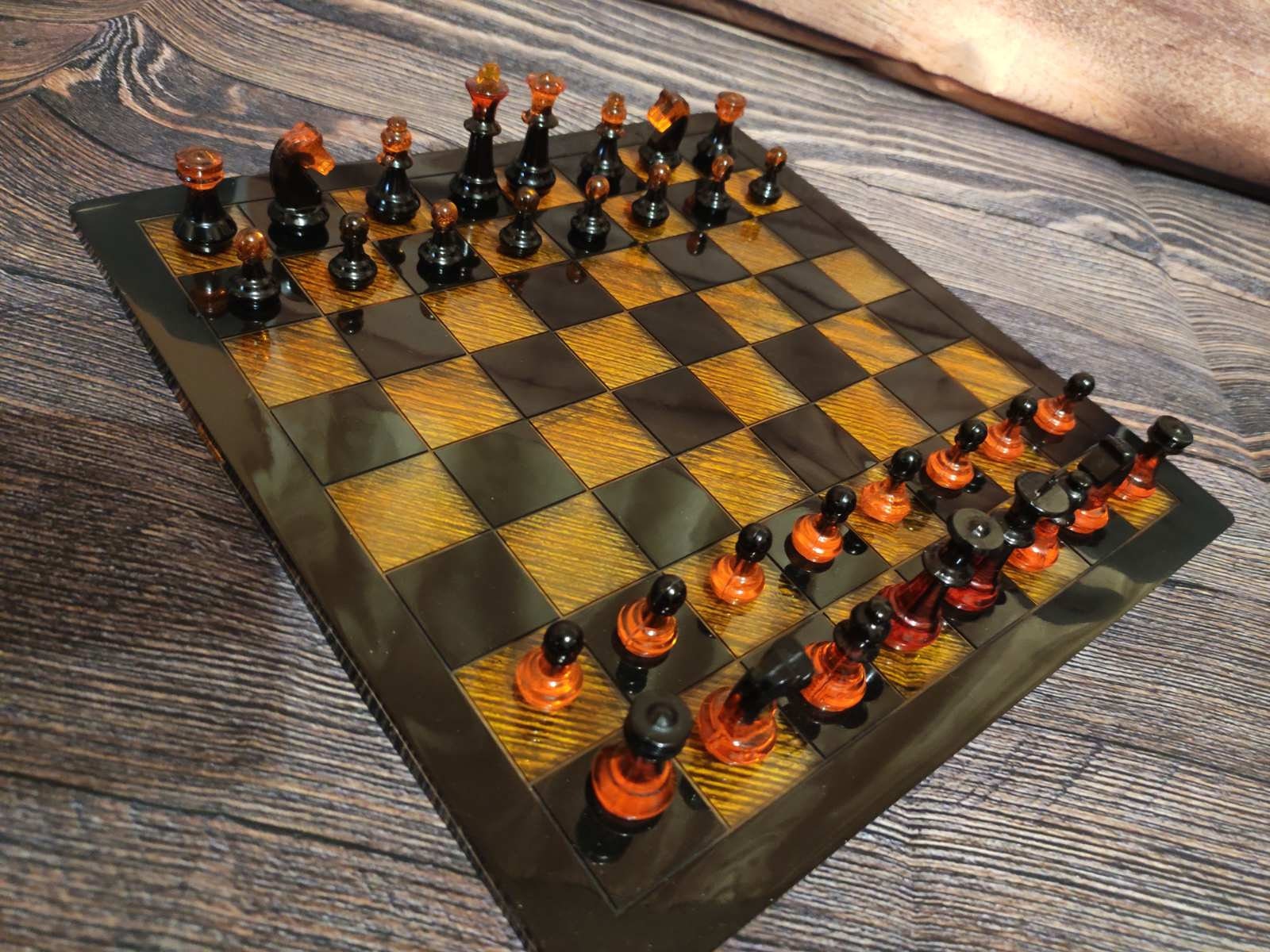 Board Games | Handmade resin chess boards 3 options Chess set with ...