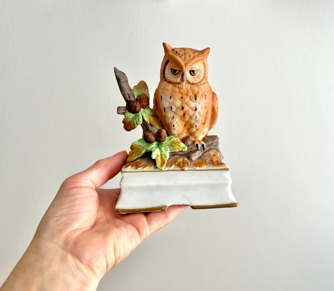Fine Porcelain Wind up Musical Owl Figurine, Bird/fall/nature ...
