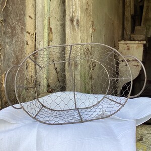Vintage Chicken Wire Basket/wire Mesh Basket/metal Planter/storage ...