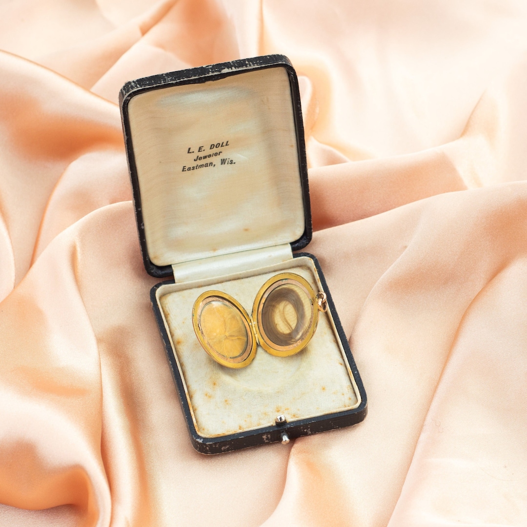 Antique Mourning Hair Locket Gold Filled Lovers Victorian Locket ...