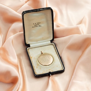 Antique Mourning Hair Locket Gold Filled Lovers Victorian Locket ...