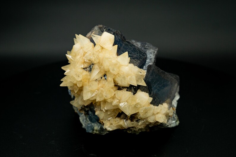 Blue Fluorite & Dogtooth Calcite Crystal Fujian - Etsy