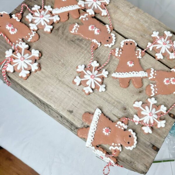 Gingerbread Garland - Etsy
