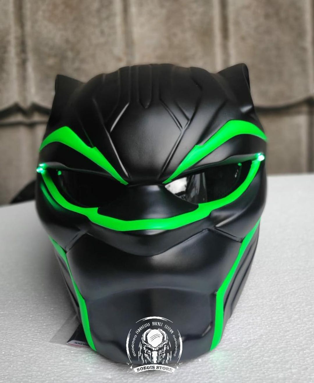 Motorcycle Helmet New Arrival Custom Character Black Panther Green ...