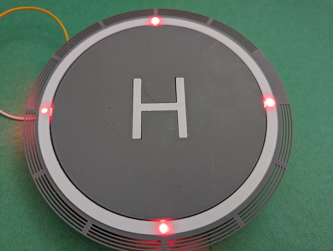 HO 1:87 Scale Heli Pad Helicopter Landing Pad W 4x Red Blinking Leds ...