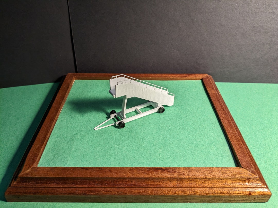 HO Mobile Stairways Passenger Boarding Stairs OO Scale - Etsy