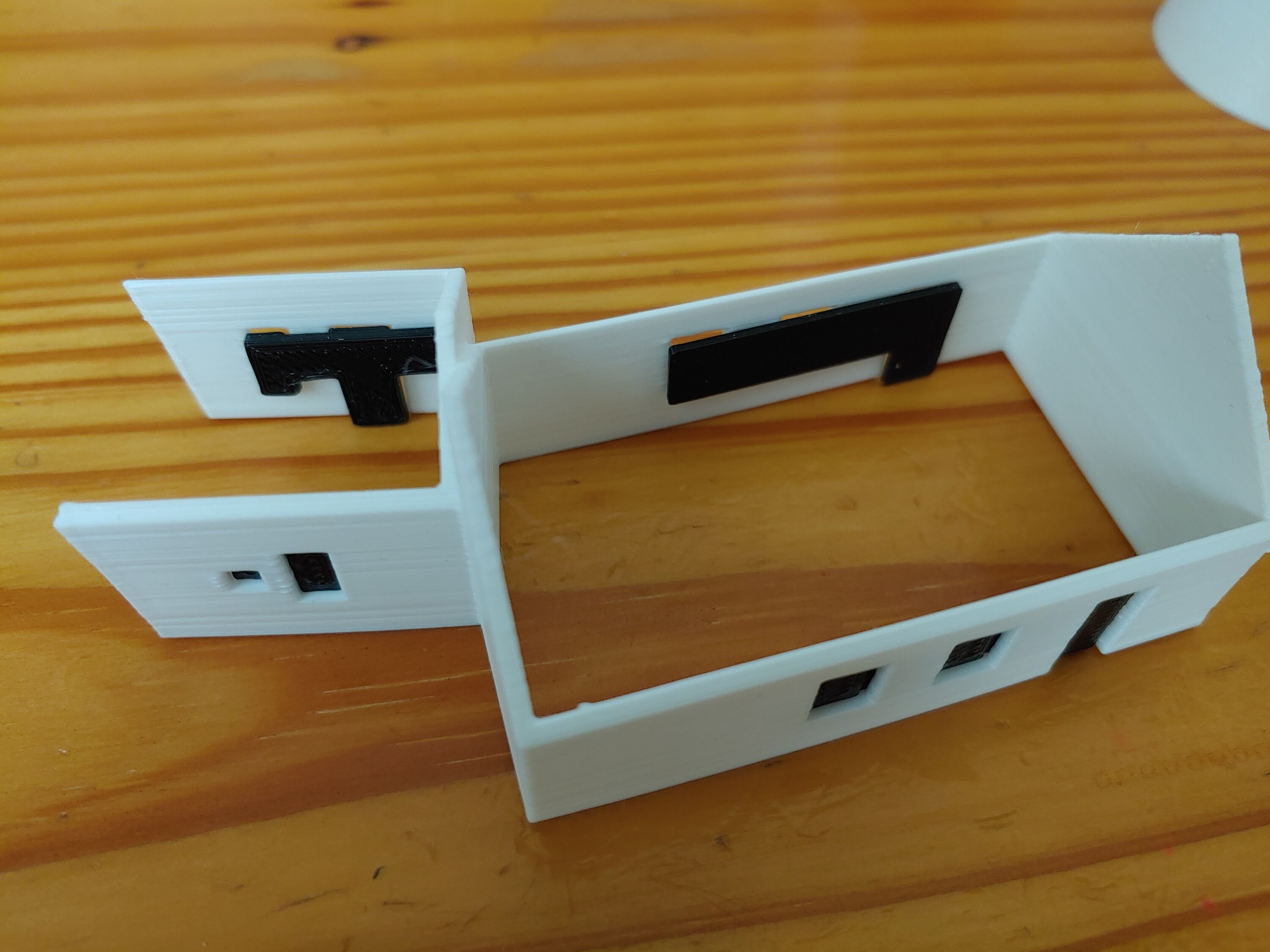 N Scale Portland Head Lighthouse Model Pre-wired Blinking Yellow LED 1 ...