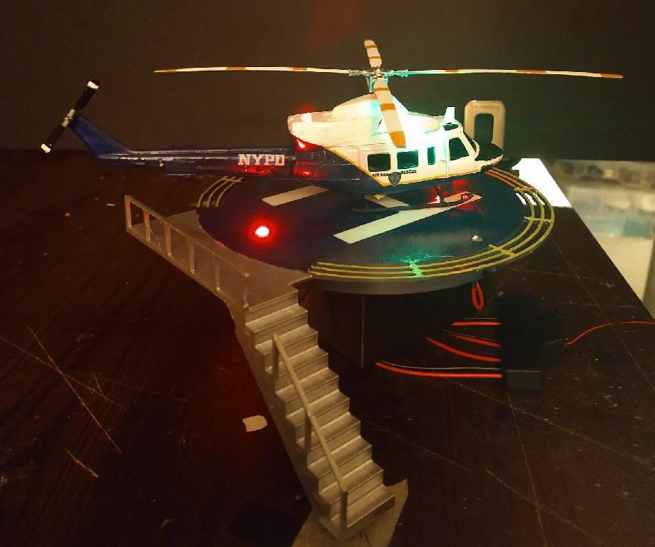 S 1:64 Scale Heli Pad Helicopter Landing Pad W 4x Red Blinking Leds ...