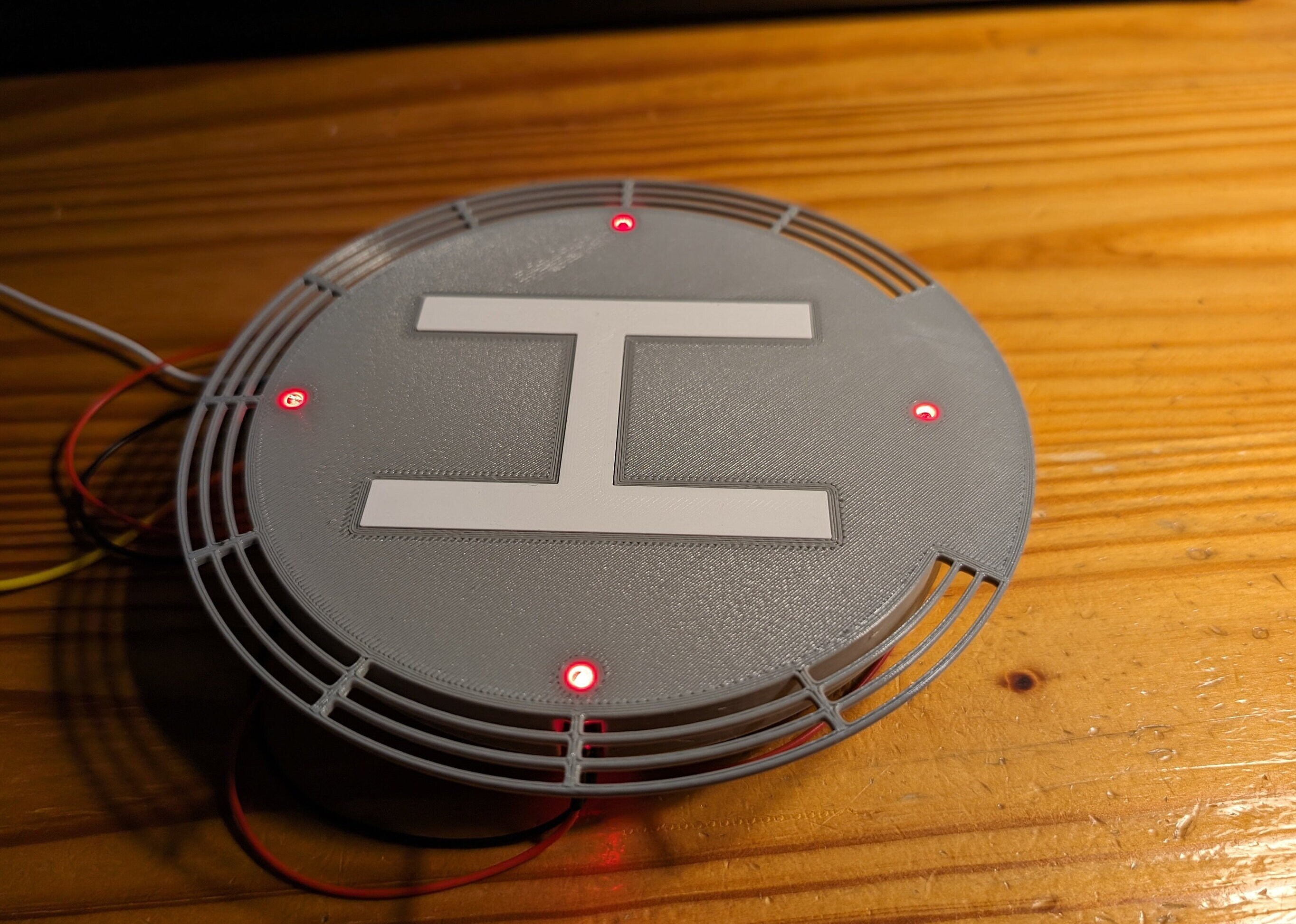 S 1:64 Scale Heli Pad Helicopter Landing Pad W 4x Red Blinking Leds ...