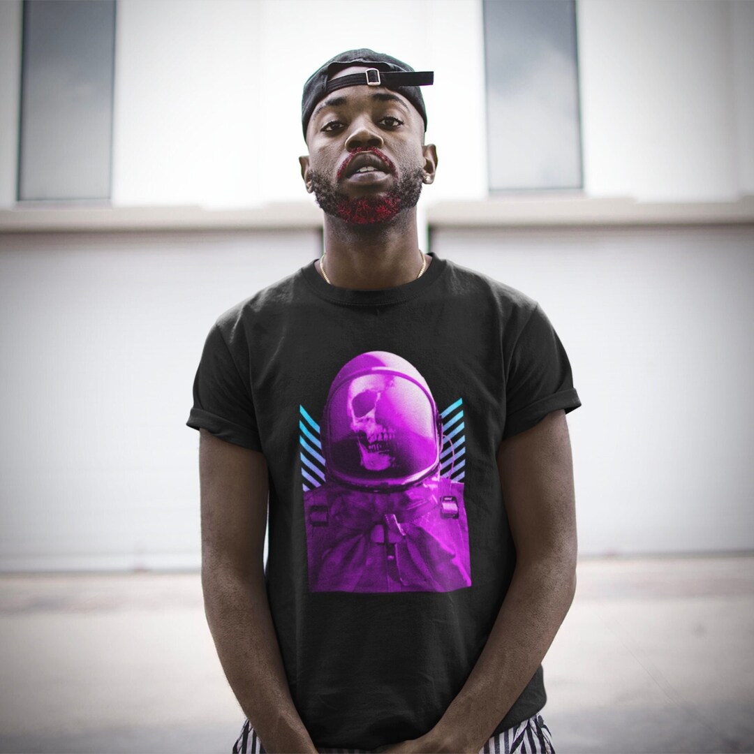 Synthwave Skull Shirt, Vaporwave Astronaut, Space Gifts for Boyfriend ...
