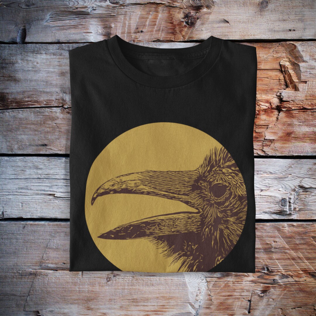Crow Goth Shirt, Grunge Clothing, Y2K Tshirt, Crow Gifts, Goth Girl T ...