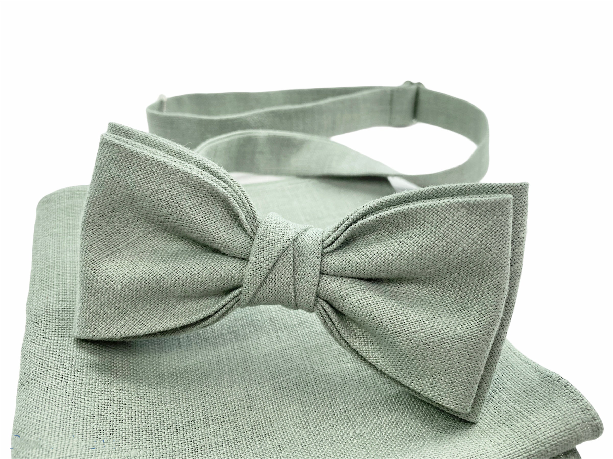 Light Sage Green Bow Tie / Light Green Bow Tie for Groomsmen / | Etsy